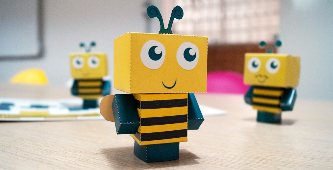 Paper Toy da Abelhinha Bebel: Imprima e monte o seu! | Leiturinha